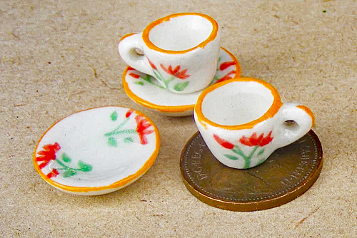 Dolls House Miniature Cups & Saucers