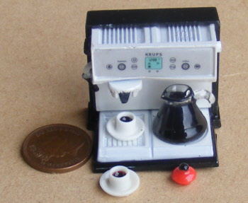Tumdee Dolls House Miniature Kitchen Accessories